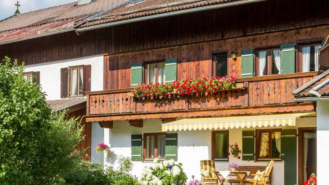 80 M² Ferienwohnung ∙ 2 Schlafzimmer ∙ 4 Gäste - Rottach-Egern