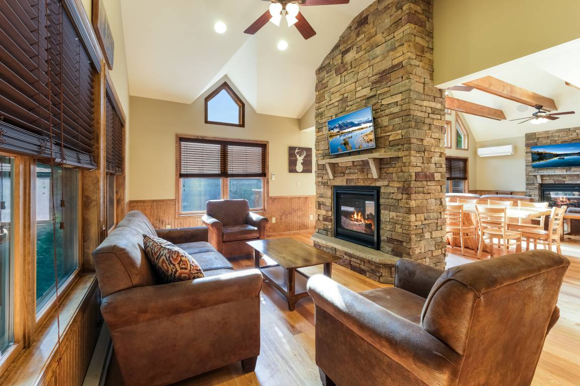 297 M² House ∙ 7 Bedrooms ∙ 22 Guests - Pocono Mountains, PA