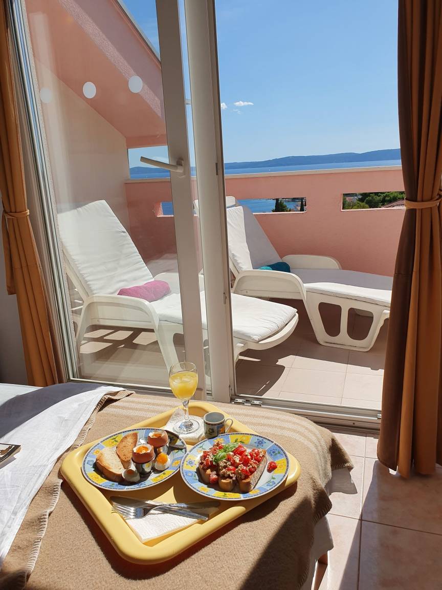 90 M² Apartment ∙ 2 Bedrooms ∙ 6 Guests - Trogir