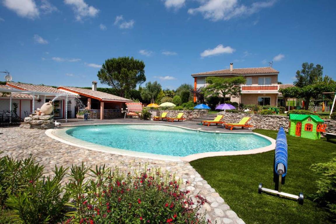 250 M² Gîte ∙ 6 Chambres ∙ 10 Personnes - Aude