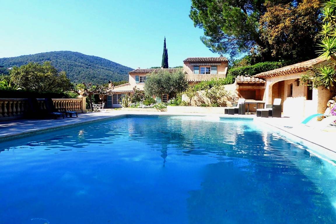 170 M² Villa ∙ 4 Bedrooms ∙ 8 Guests - Sainte-Maxime