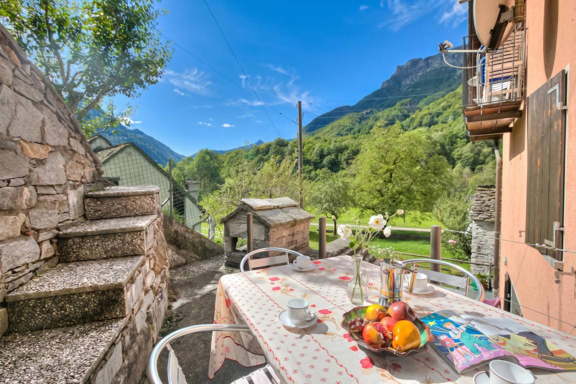 70 M² Chalet ∙ 1 Schlafzimmer ∙ 4 Gäste - Kanton Tessin