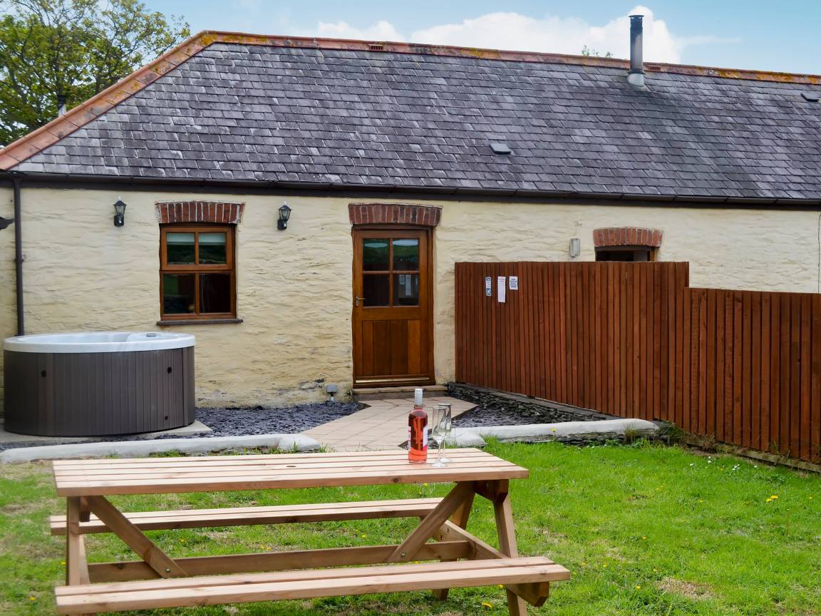 Cottage ∙ 3 Bedrooms ∙ 6 Guests - Anglesey