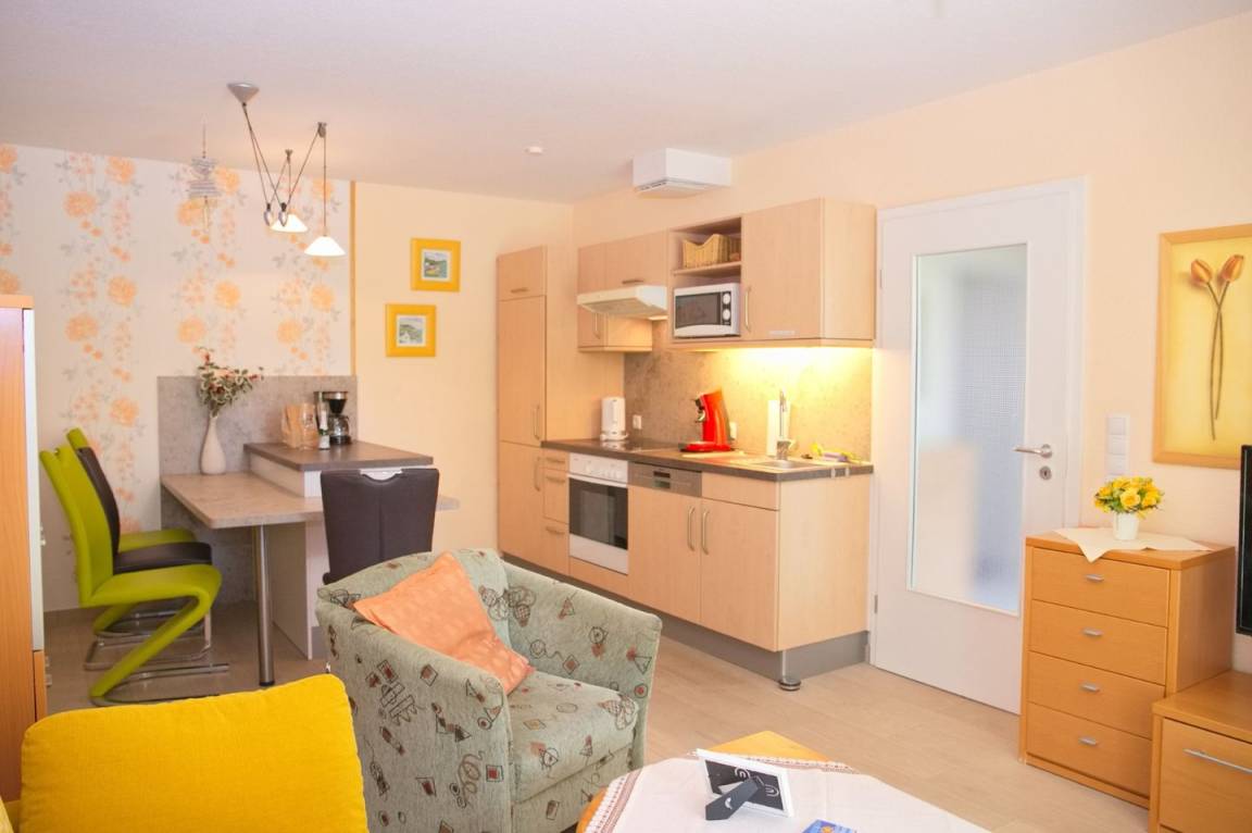 45 M² Ferienwohnung ∙ 1 Schlafzimmer ∙ 2 Gäste - Lensahn
