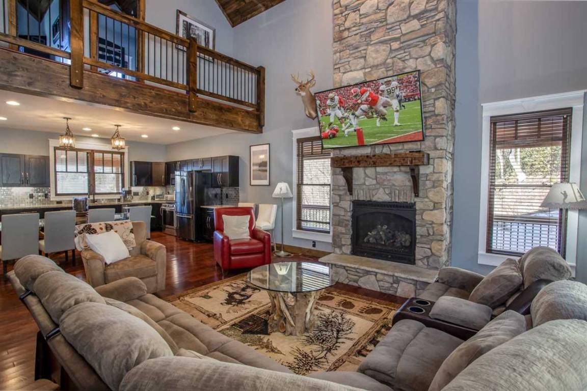 181 M² Cottage ∙ 2 Bedrooms ∙ 9 Guests - Boone, NC