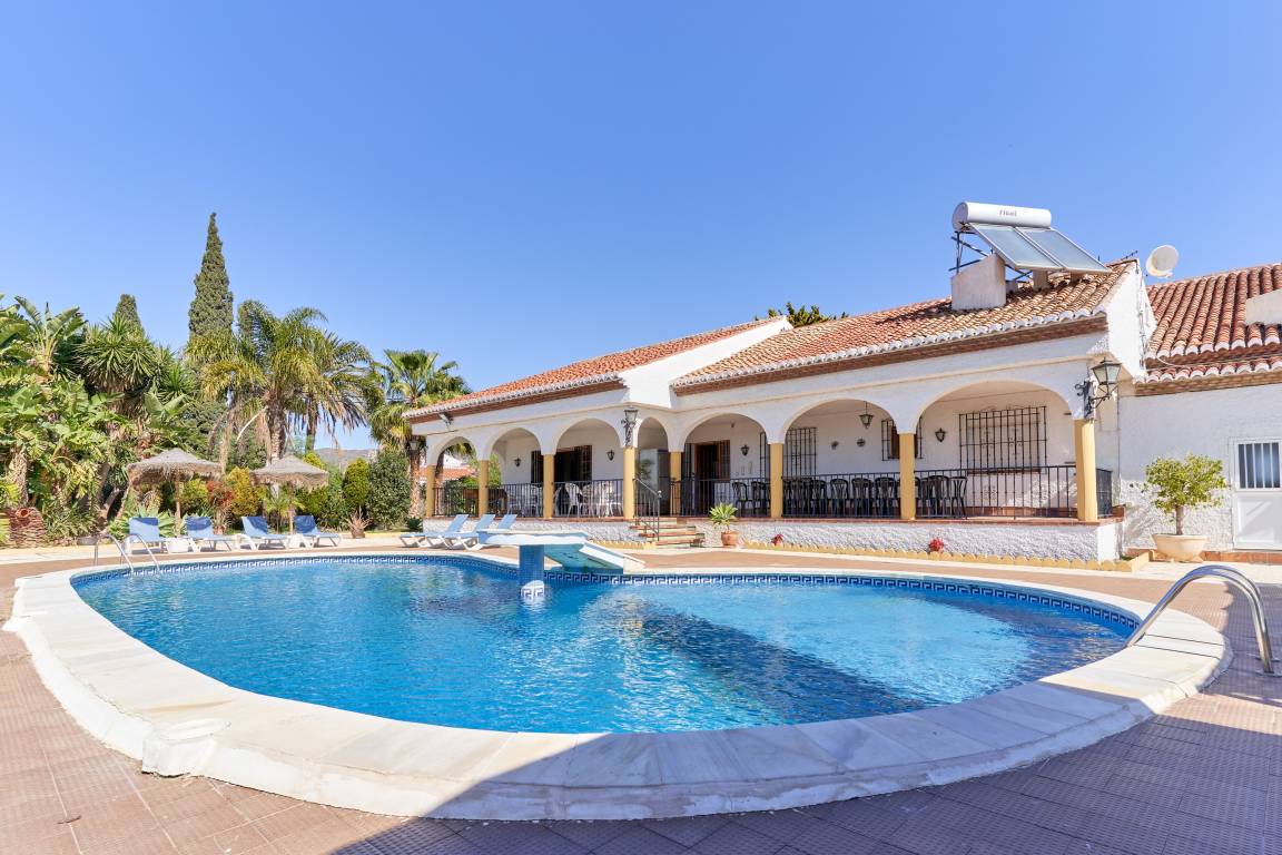 400 M² Casa Vacanza ∙ 8 Camere Da Letto ∙ 26 Ospiti - Motril