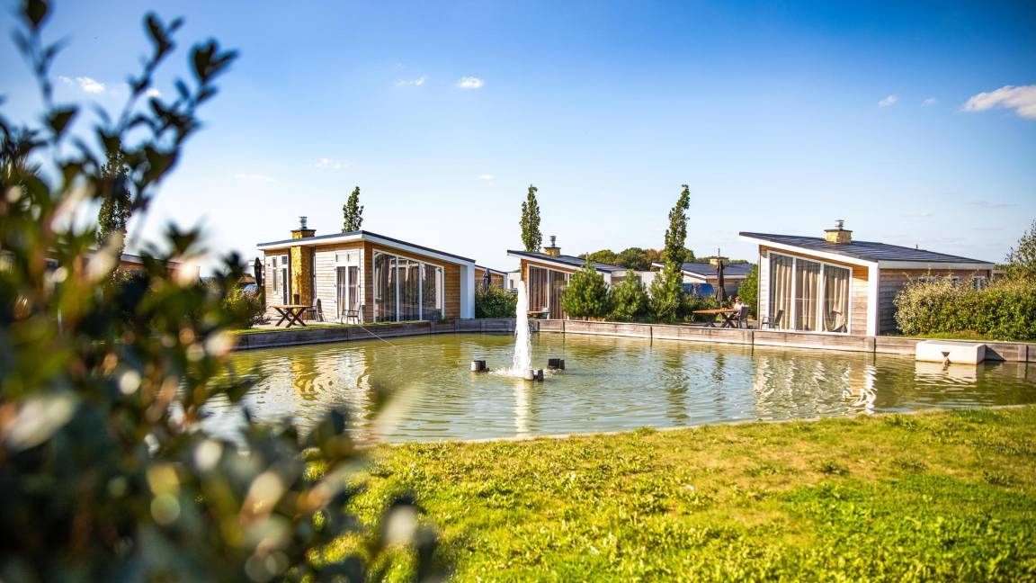 50 M² Holiday Park ∙ 2 Bedrooms ∙ 4 Guests - Maasmechelen