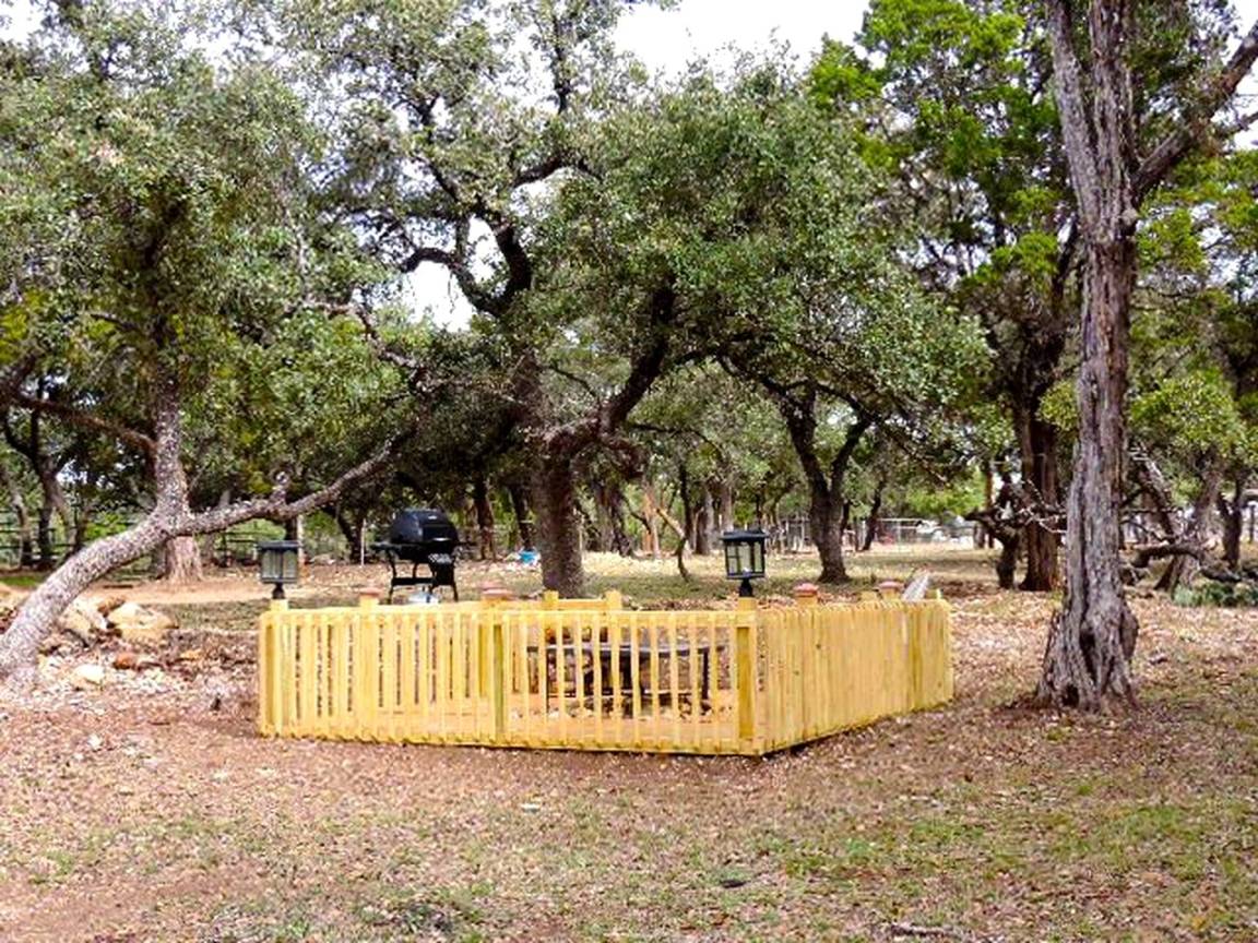 Lodge ∙ 1 Bedroom ∙ 6 Guests - Boerne, TX