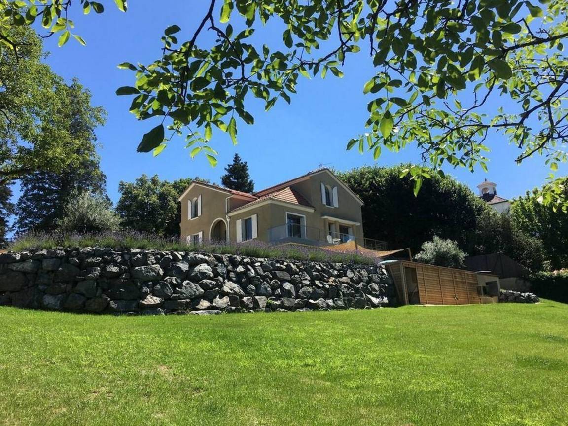 220 M² Cottage ∙ 5 Bedrooms ∙ 10 Guests - Loire
