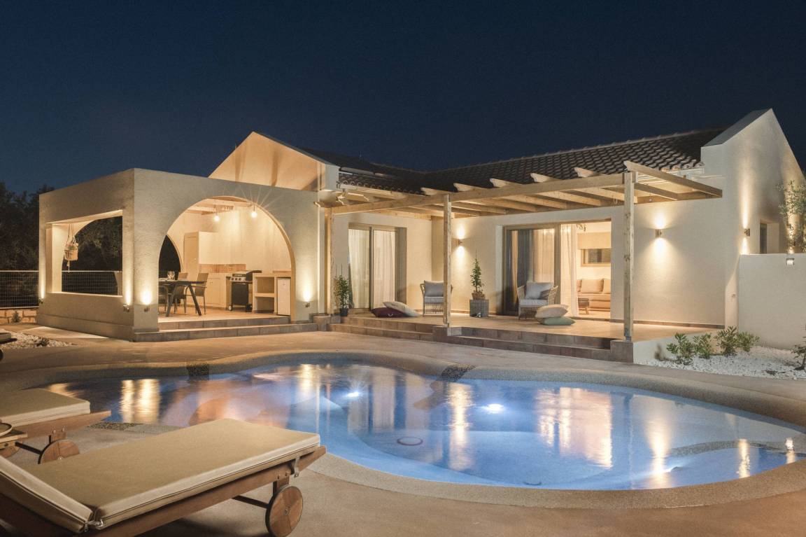 85 M² Villa ∙ 2 Habitaciones ∙ 5 Huéspedes - Kalamaki