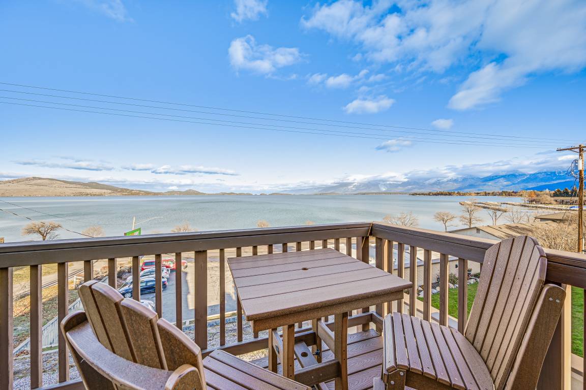 185 M² House ∙ 2 Bedrooms ∙ 8 Guests - Polson, MT