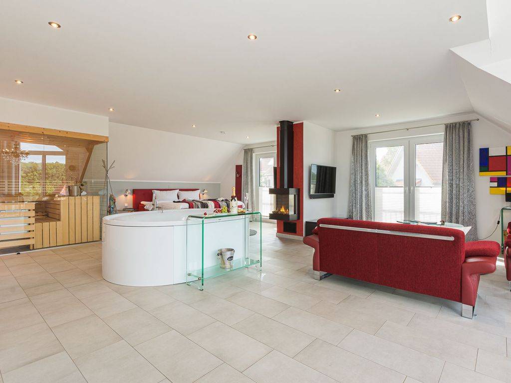 78 M² Ferienwohnung ∙ 2 Gäste - Mecklenburgische Seenplatte