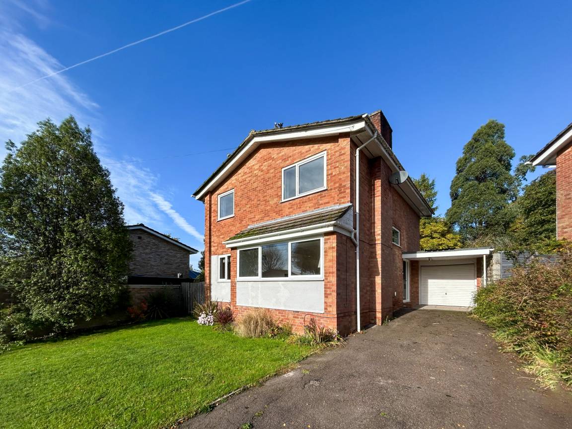 Cottage ∙ 4 Bedrooms ∙ 7 Guests - Fareham