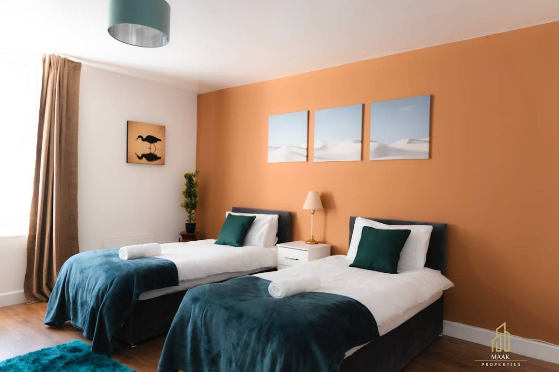 69 M² House ∙ 2 Bedrooms ∙ 5 Guests - Minehead