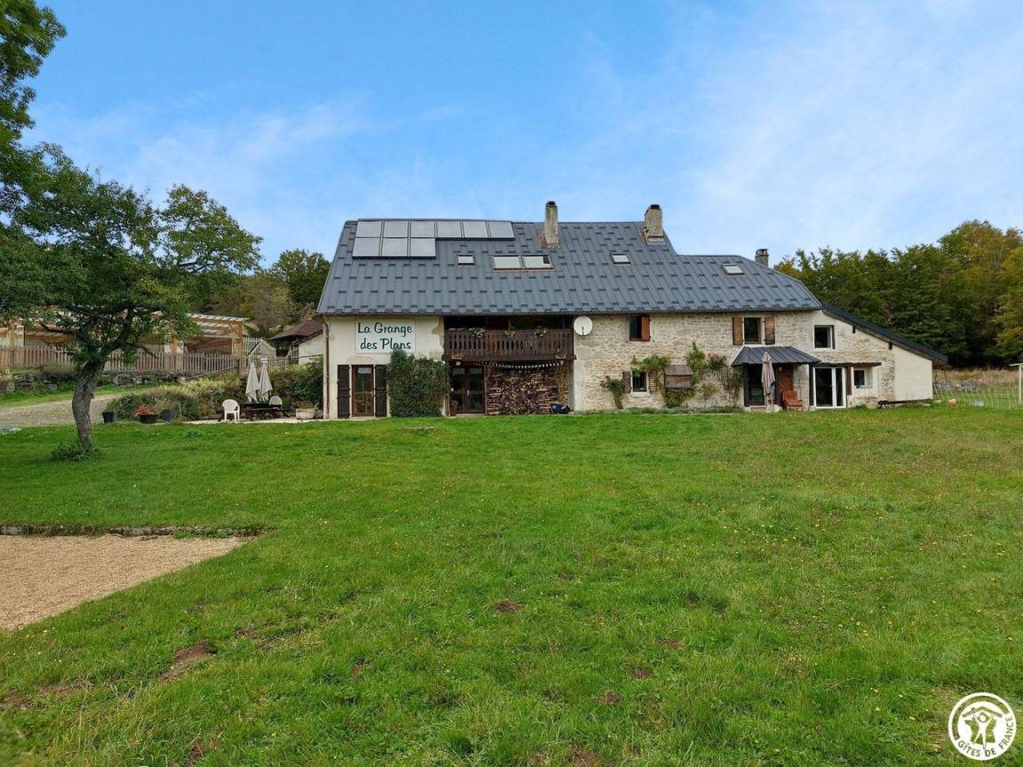 Gîte ∙ 6 Chambres ∙ 15 Personnes - Les Plans d'Hotonnes