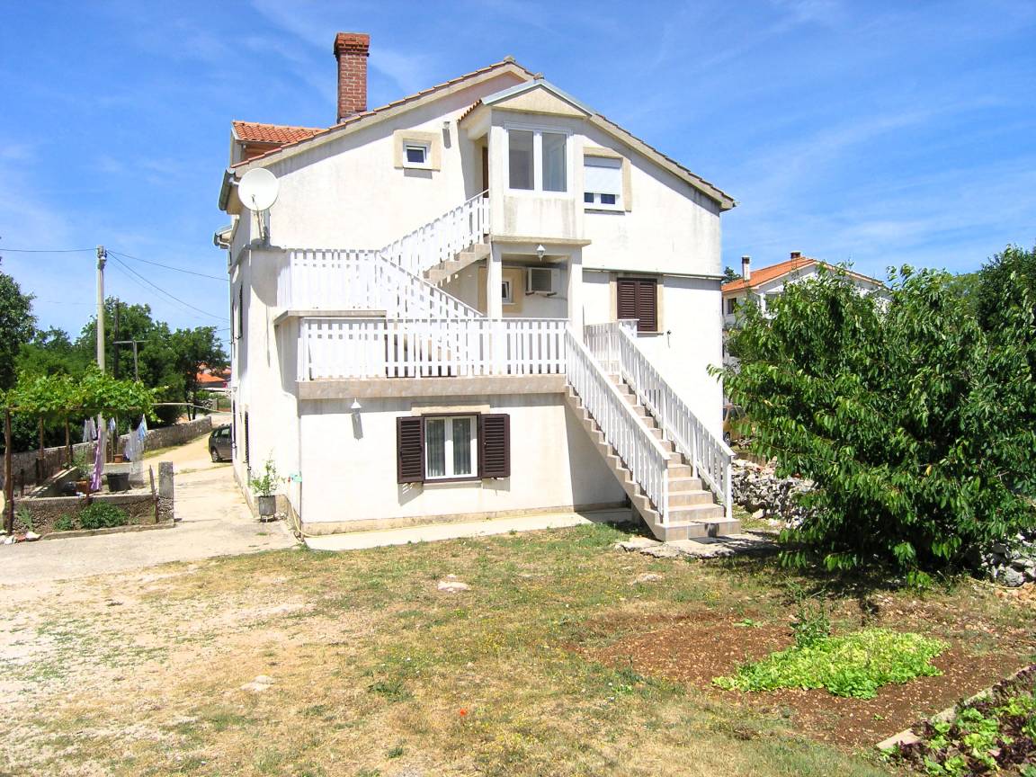 100 M² Apartment ∙ 2 Bedrooms ∙ 5 Guests - Krk