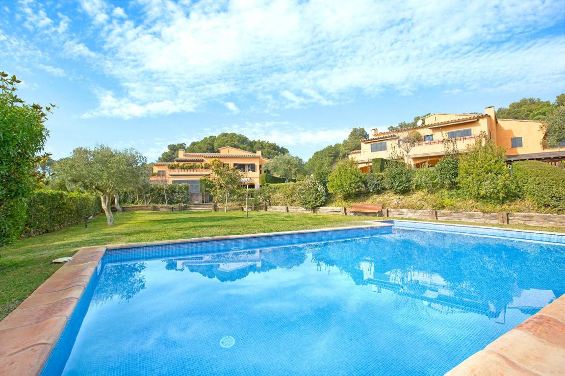 202 M² Villa ∙ 5 Bedrooms ∙ 9 Guests - Llafranc