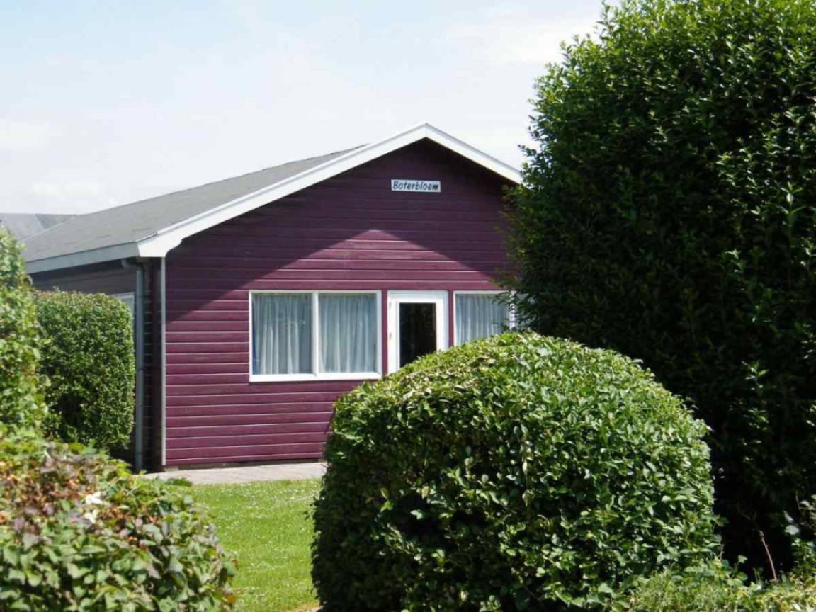 514 M² Ferienhaus ∙ 17 Schlafzimmer ∙ 70 Gäste - Renesse