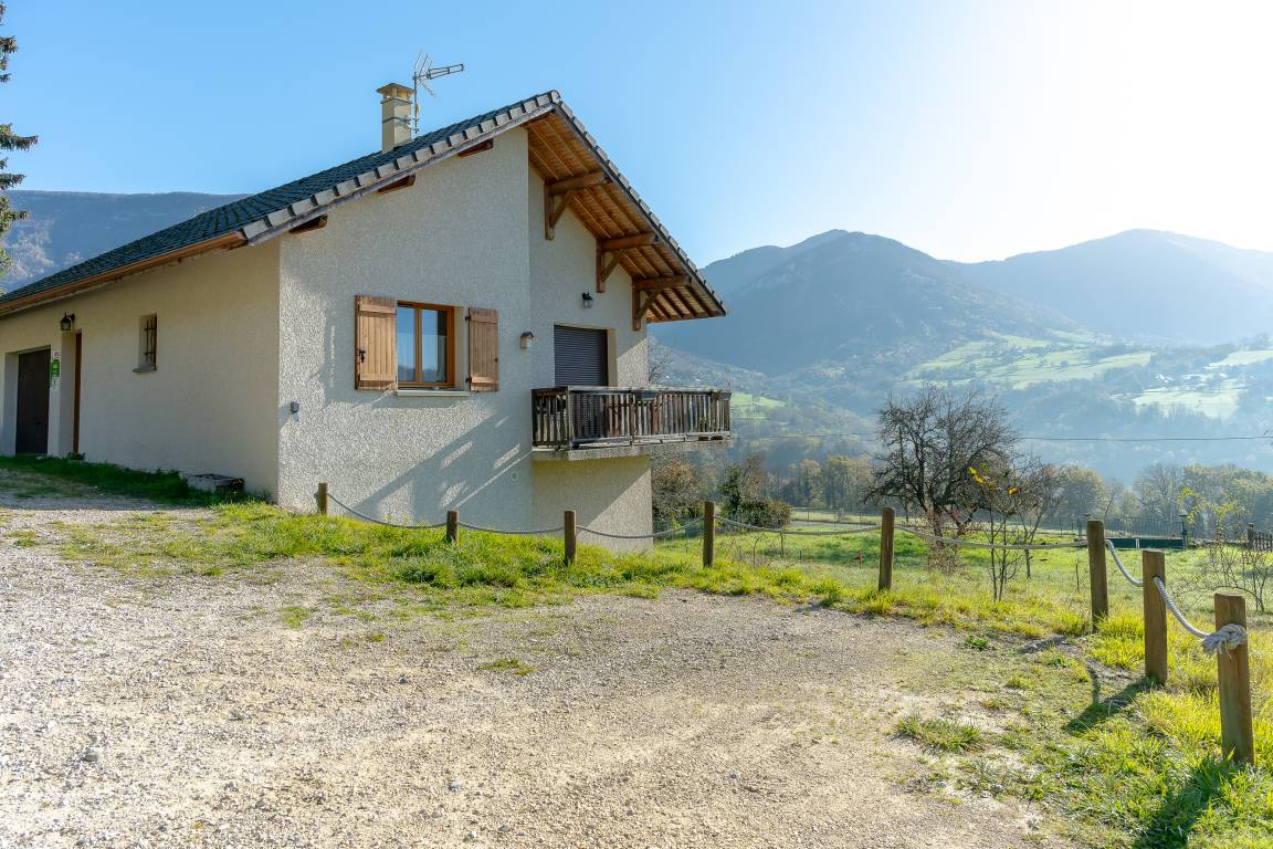 91 M² Casa ∙ 3 Quartos ∙ 6 Hóspedes - Chambéry