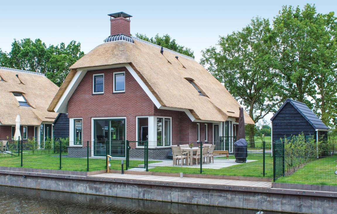 200 M² Ferienhaus ∙ 4 Schlafzimmer ∙ 8 Gäste - Joure