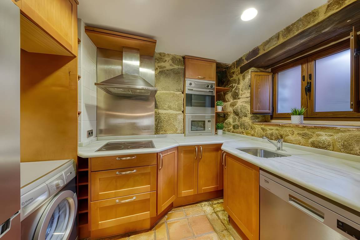 232 M² Maison De Vacances ∙ 5 Chambres ∙ 12 Personnes - La Adrada