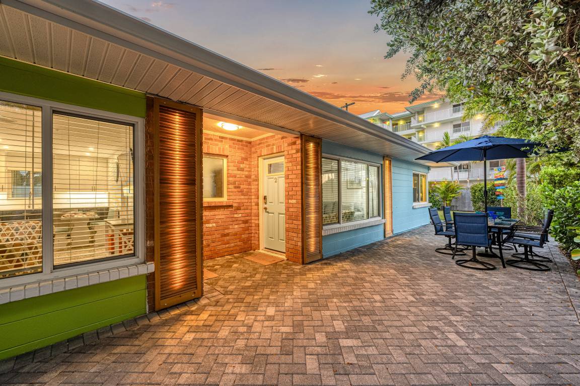 House ∙ 2 Bedrooms ∙ 6 Guests - Siesta Key, FL