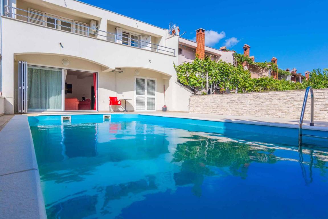 140 M² House ∙ 4 Bedrooms ∙ 8 Guests - Zadar