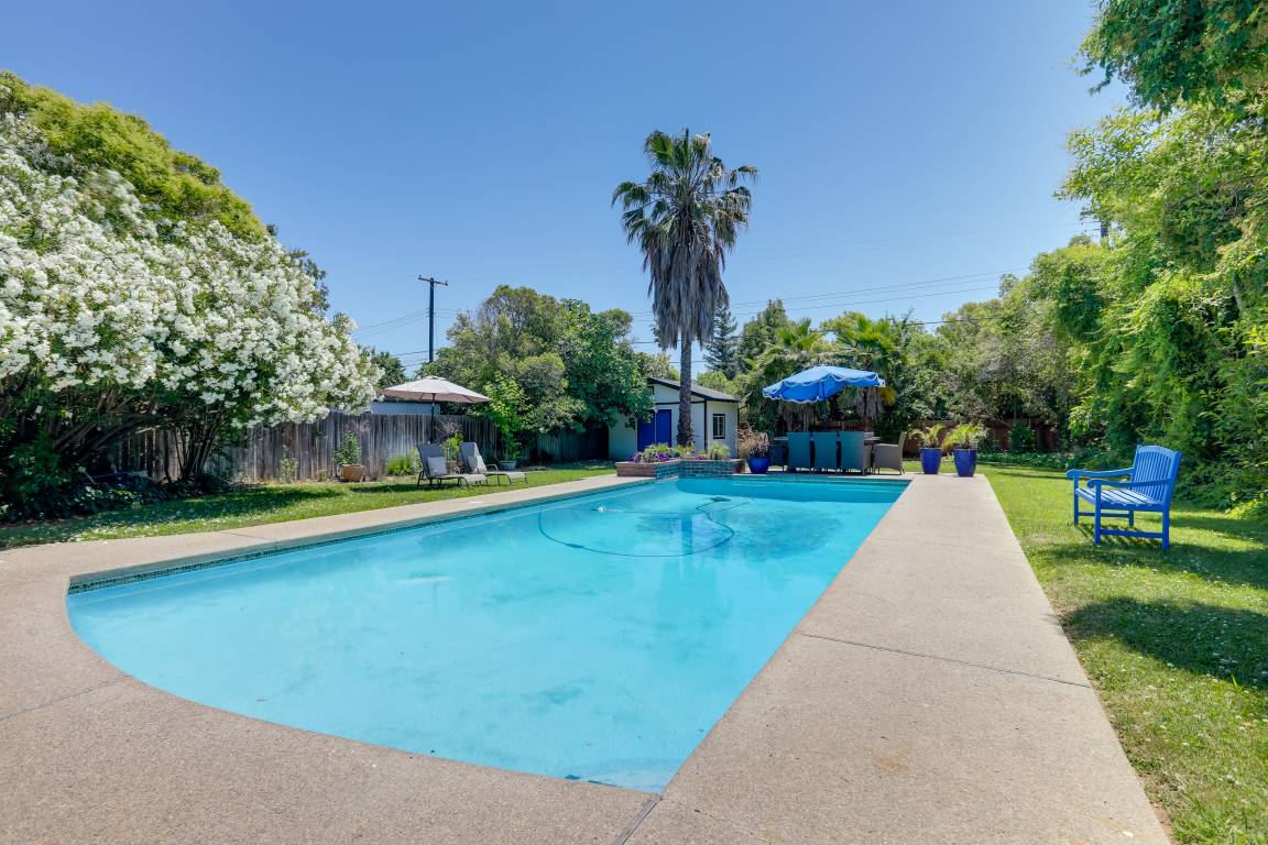 164 M² House ∙ 3 Bedrooms ∙ 6 Guests - Sacramento, CA