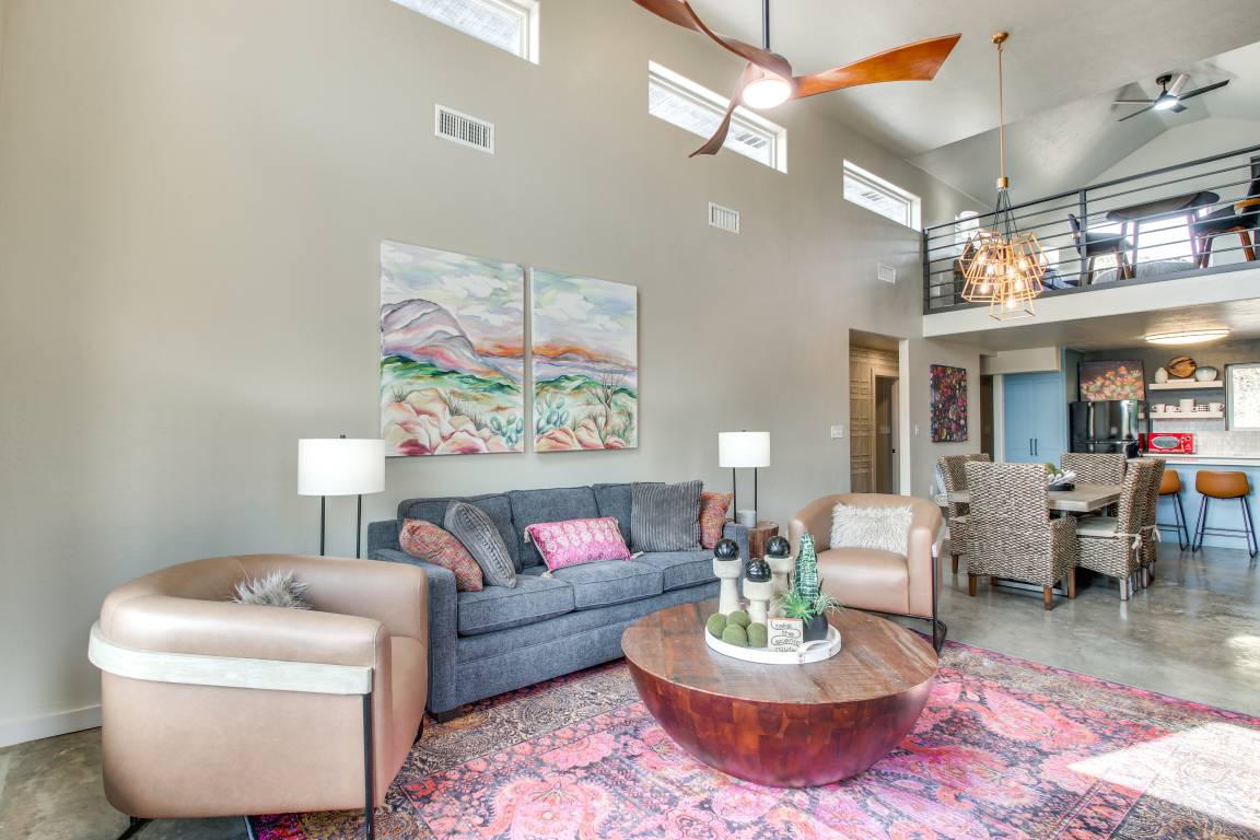 148 M² House ∙ 3 Bedrooms ∙ 10 Guests - Lake Lawtonka, OK