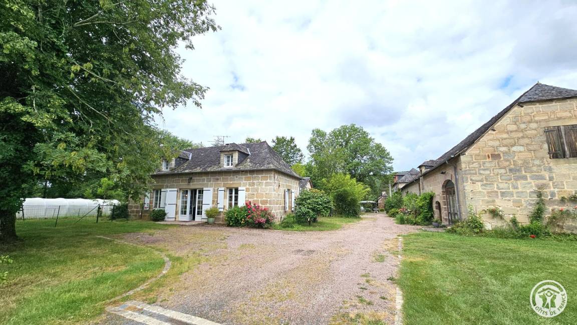 80 M² Gîte ∙ 1 Chambre ∙ 2 Personnes - Brive-la-Gaillarde