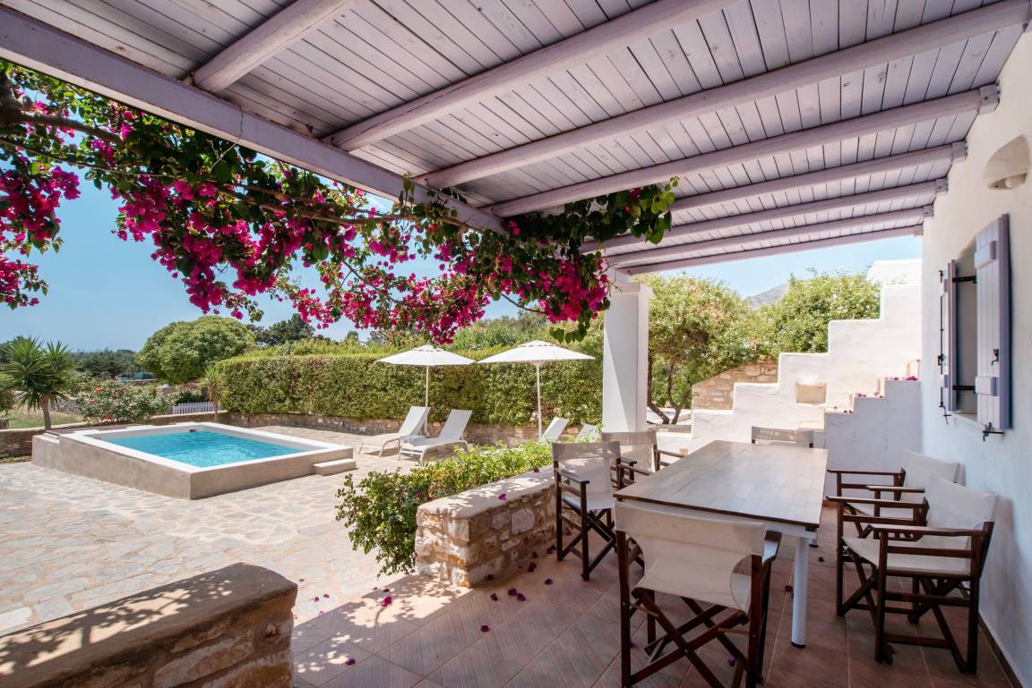 192 M² House ∙ 4 Bedrooms ∙ 8 Guests - Paros