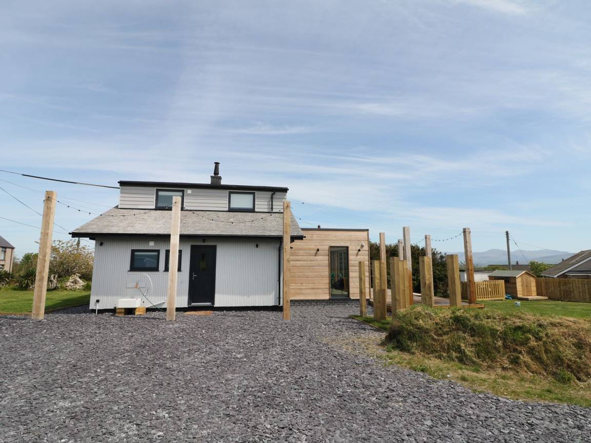 Cottage ∙ 4 Bedrooms ∙ 8 Guests - Anglesey