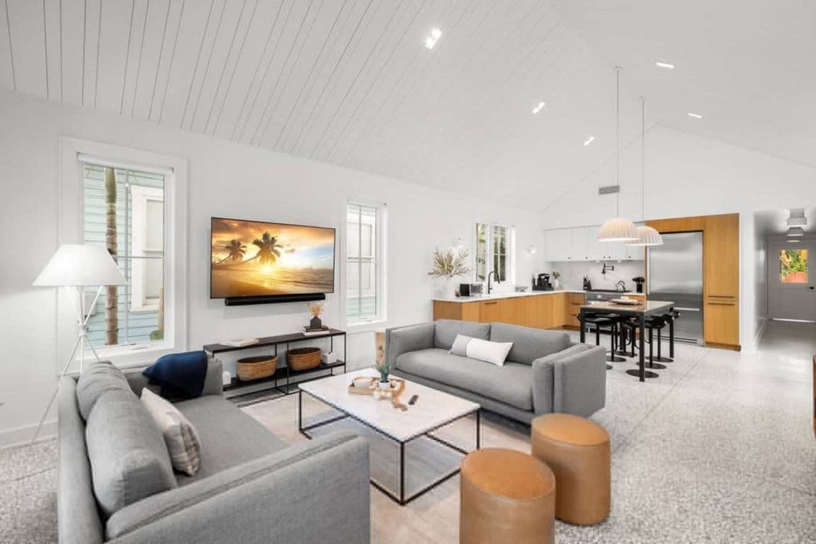Apartment ∙ 3 Bedrooms ∙ 6 Guests - Tampa, FL