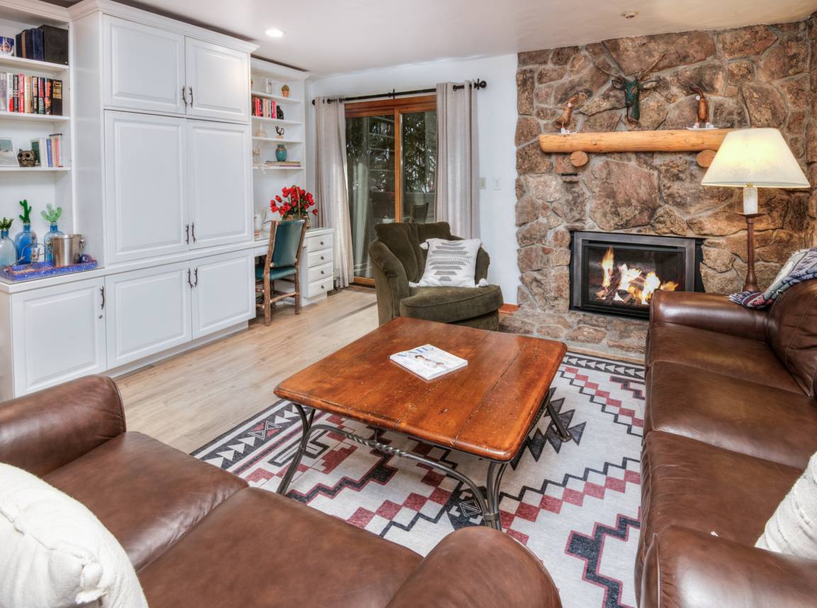 Condo ∙ 3 Bedrooms ∙ 6 Guests - Vail, CO