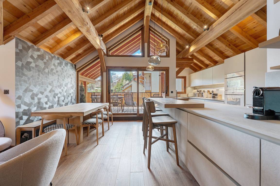 150 M² Maison De Vacances ∙ 4 Chambres ∙ 11 Personnes - Montricher-Albanne