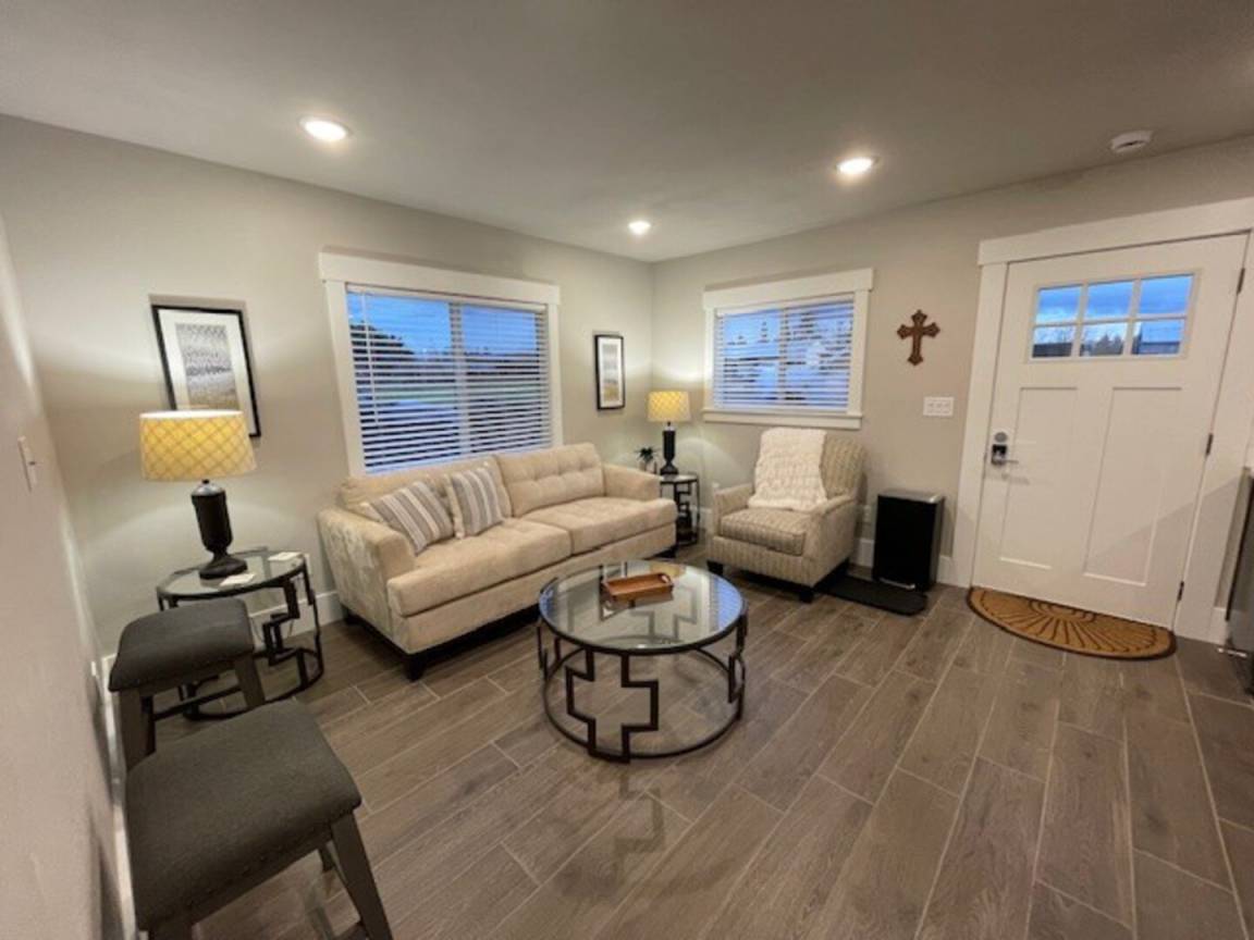 54 M² House ∙ 1 Bedroom ∙ 2 Guests - Salem, OR