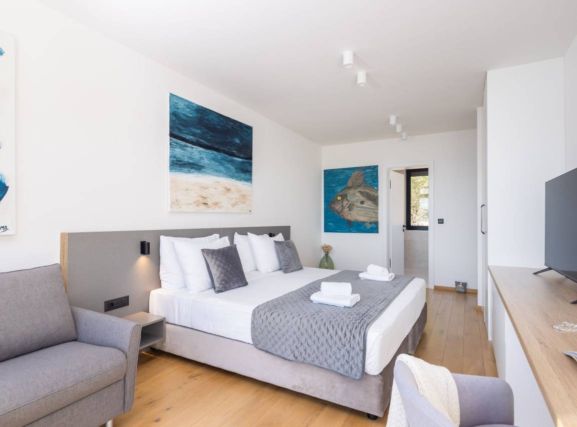 575 M² Ferienhaus ∙ 5 Schlafzimmer ∙ 13 Gäste - Vis