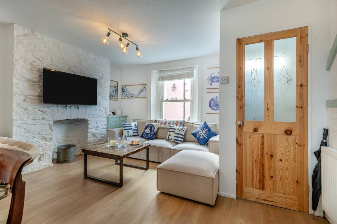 Cottage ∙ 3 Bedrooms ∙ 6 Guests - Brixham
