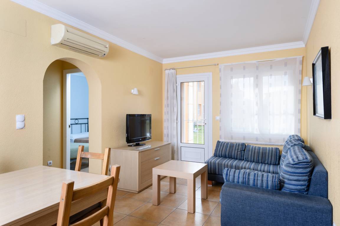 75 M² Apartment ∙ 3 Bedrooms ∙ 6 Guests - Oliva