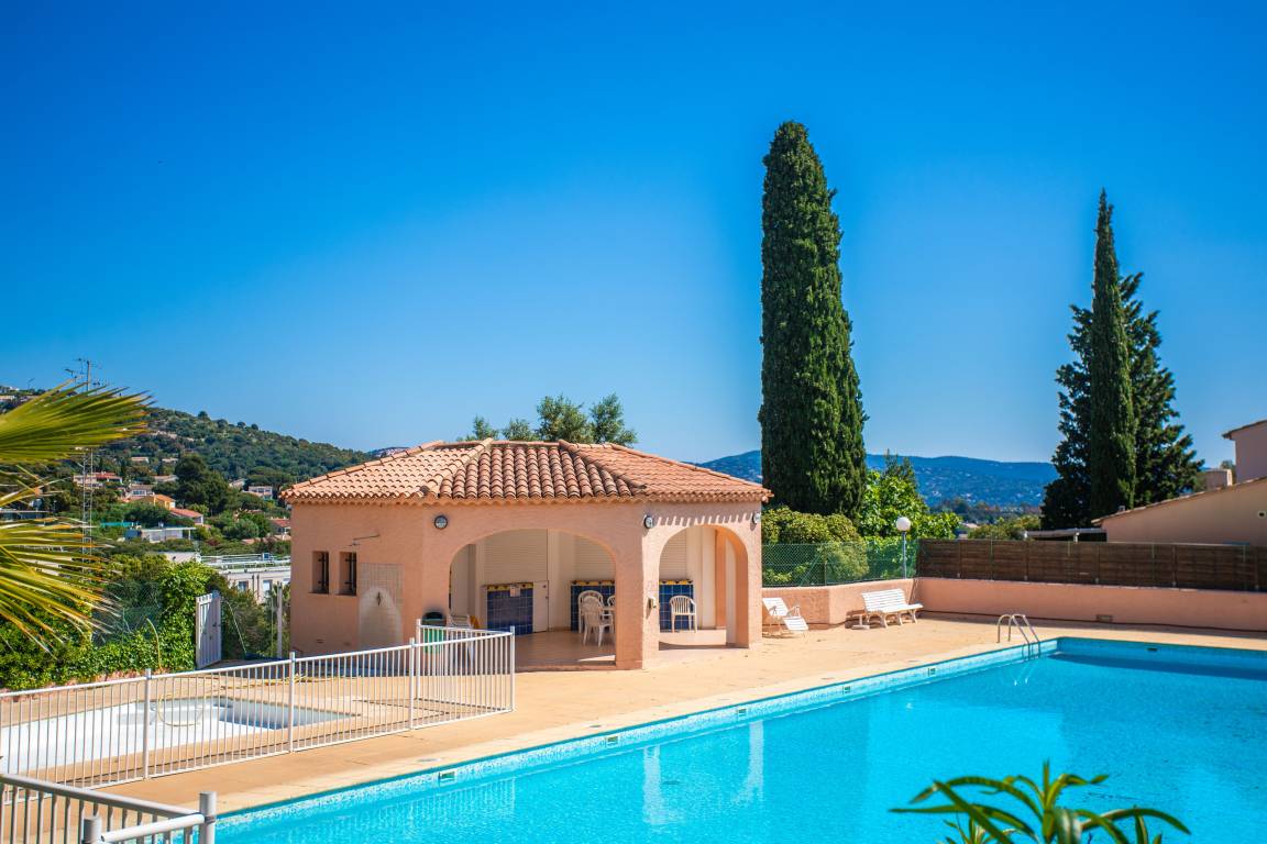 85 M² House ∙ 2 Bedrooms ∙ 4 Guests - Cavalaire-sur-Mer