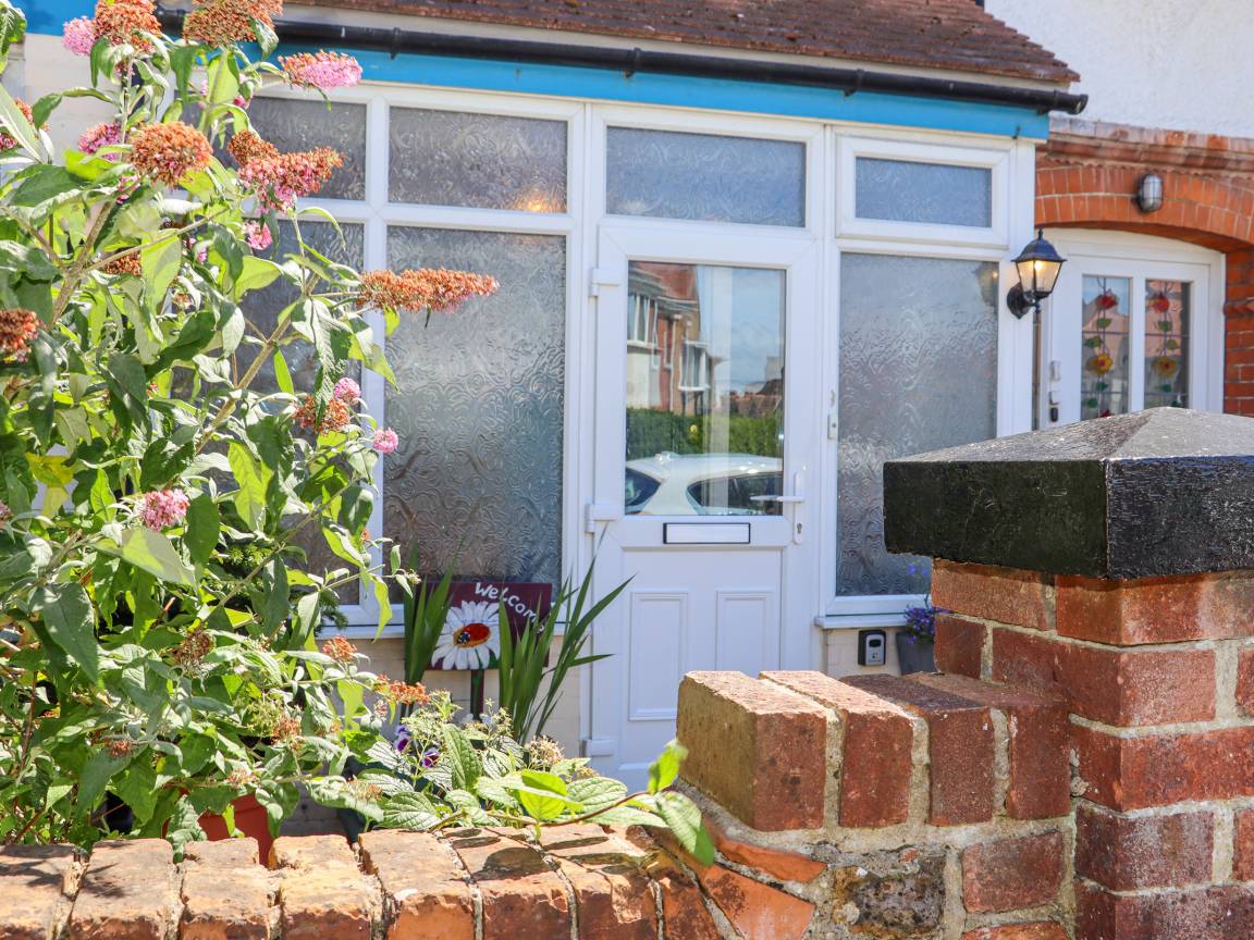 Cottage ∙ 4 Bedrooms ∙ 8 Guests - Broadstairs