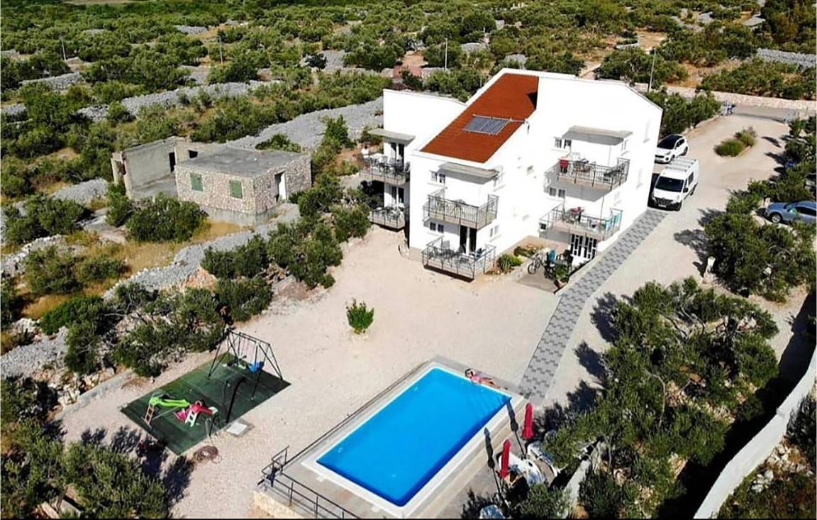 70 M² Appartamento ∙ 1 Camera Da Letto ∙ 2 Ospiti - Jezera