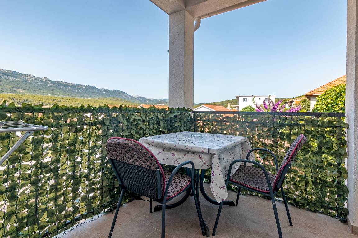 18 M² Ferienwohnung ∙ 1 Schlafzimmer ∙ 2 Gäste - Jelsa