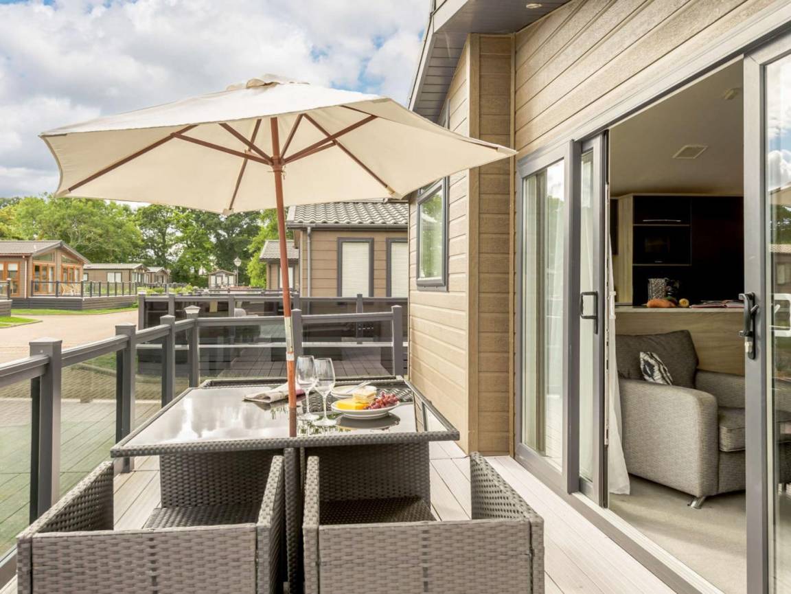 Lodge ∙ 2 Bedrooms ∙ 4 Guests - Ringwood