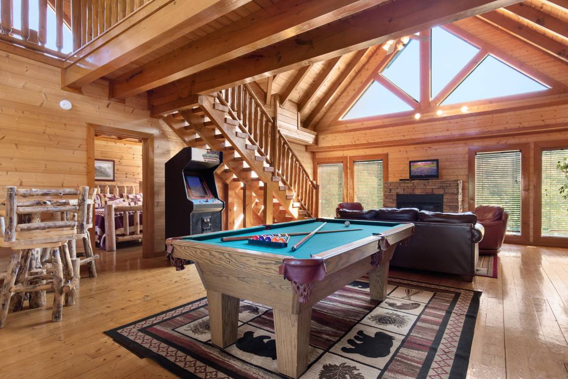 312 M² Cabin ∙ 6 Bedrooms ∙ 18 Guests - Pigeon Forge, TN