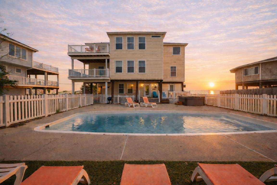 100 M² Ferienwohnung ∙ 9 Schlafzimmer ∙ 16 Gäste - Virginia Beach, VA