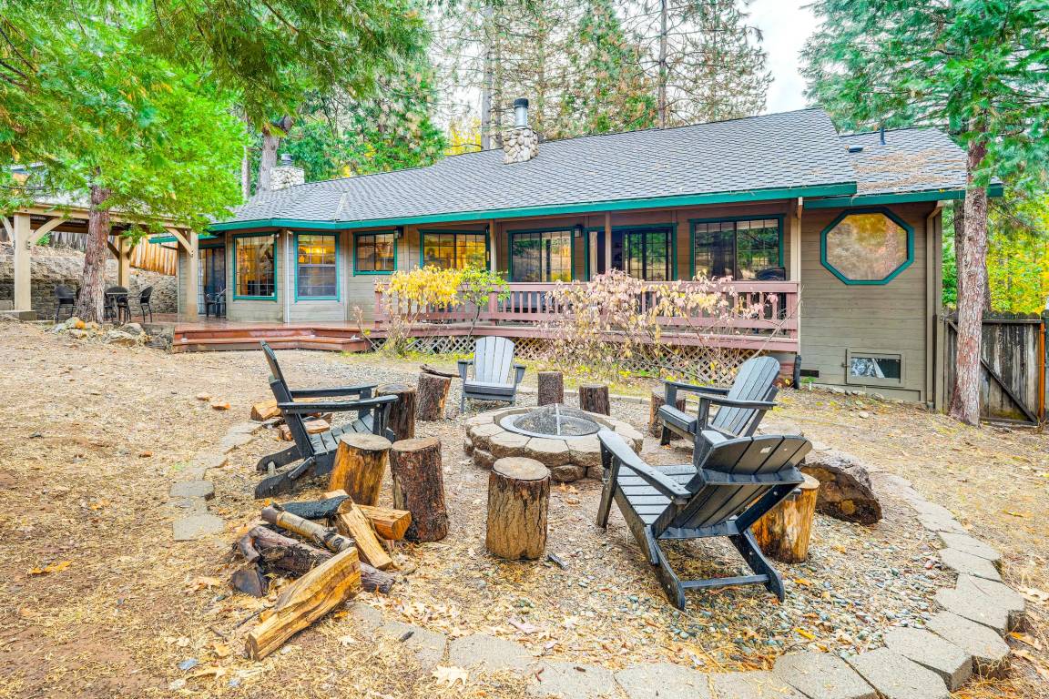 155 M² House ∙ 3 Bedrooms ∙ 7 Guests - Arnold, CA