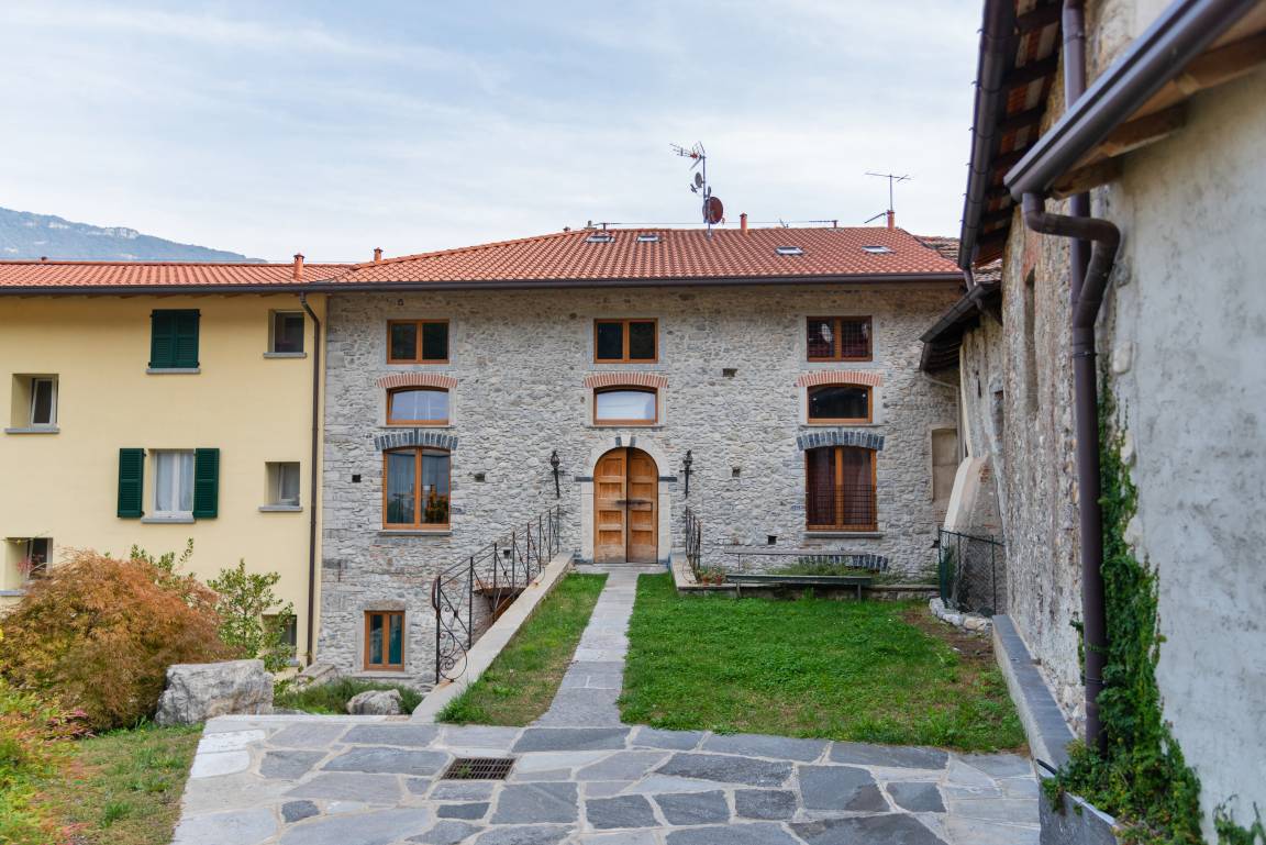 50 M² Apartment ∙ 1 Bedroom ∙ 4 Guests - Lecco