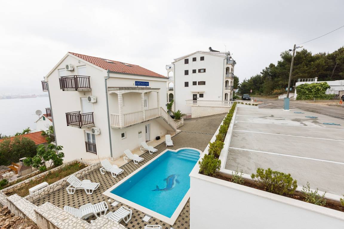 45 M² Apartment ∙ 2 Bedrooms ∙ 4 Guests - Okrug Gornji