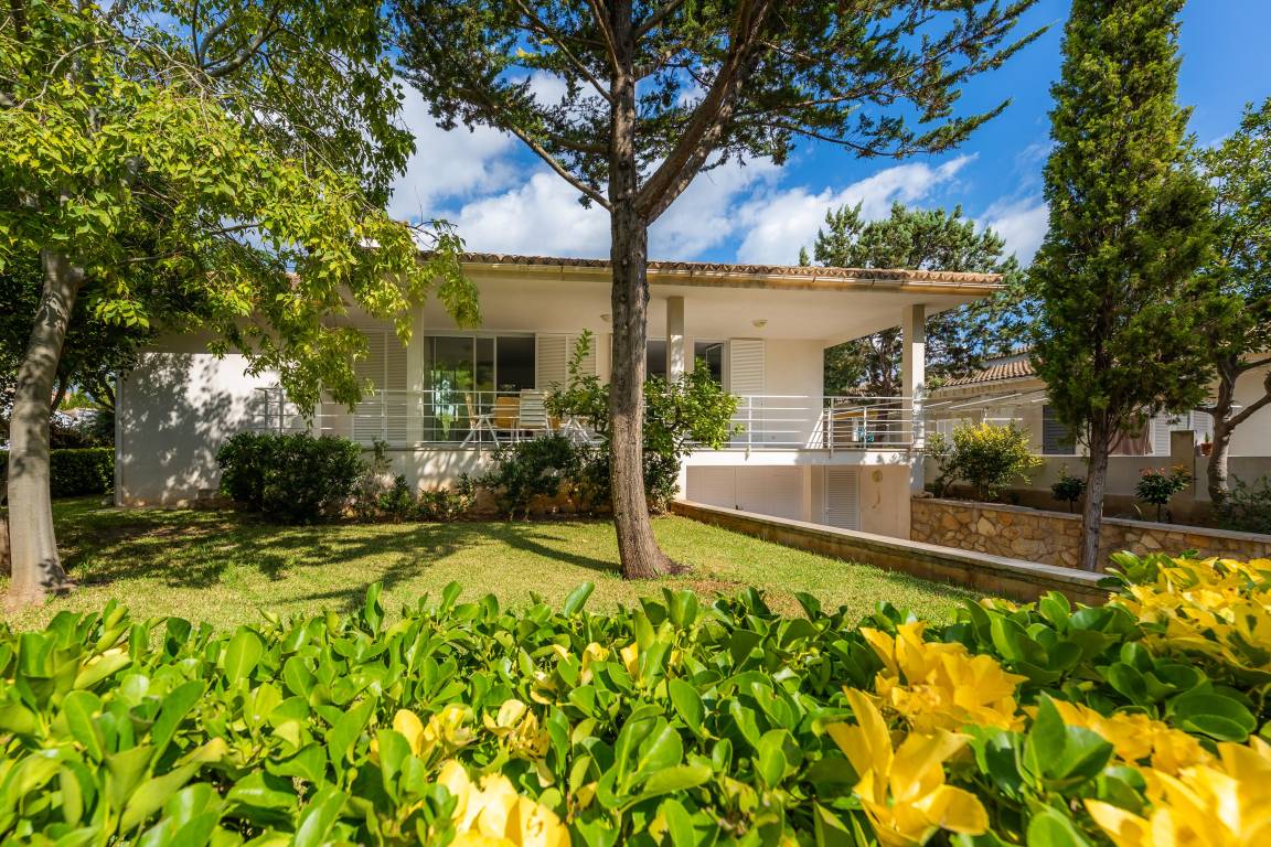 300 M² Chalet ∙ 4 Habitaciones ∙ 8 Huéspedes - Mallorca